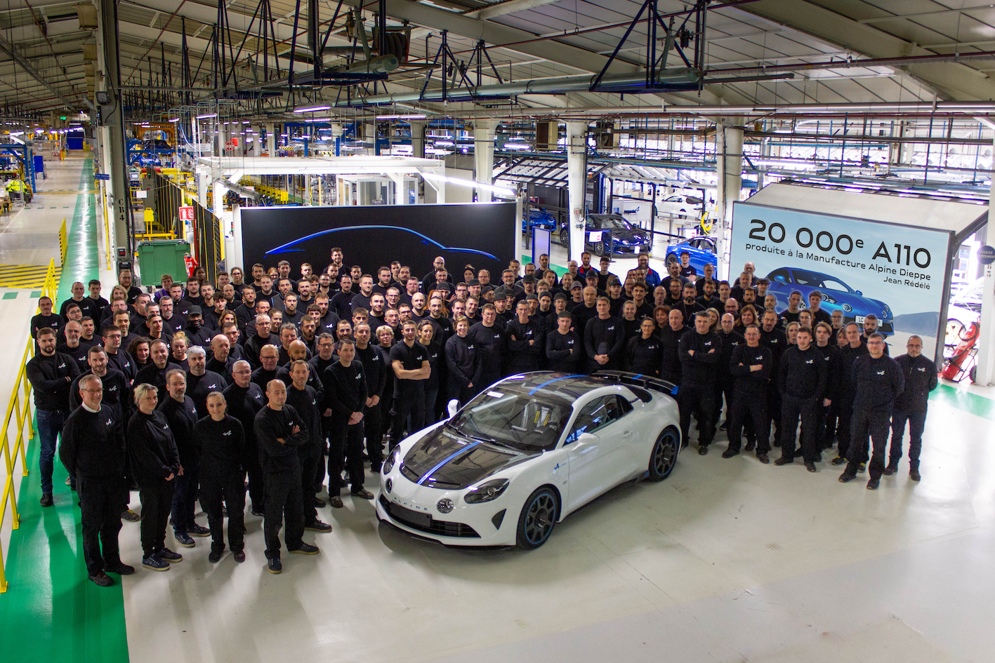 Interview with Antony Villain, Alpine’s design director, on the genesis of the A390. – LIGNES/auto